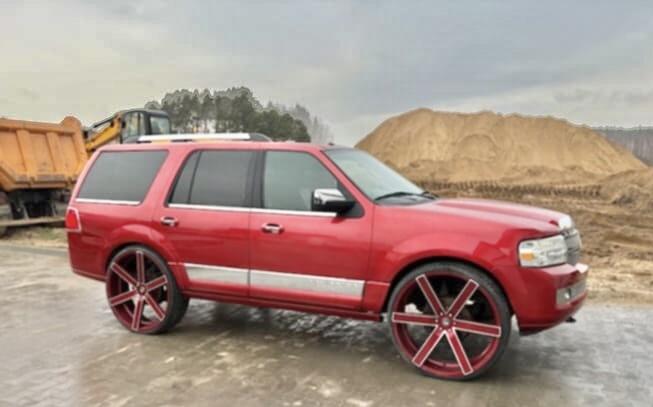 2008 Pimped Lincoln Navigator | American DreamsAmerican Dreams